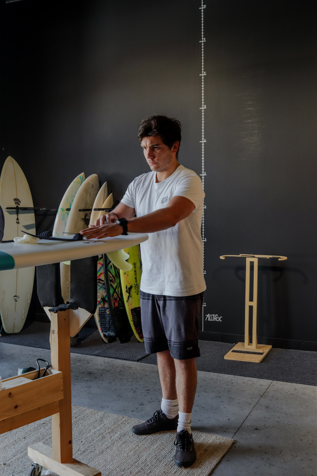 ALLTROC : Le surf shop d'occasion à Hossegor | KindaBreak